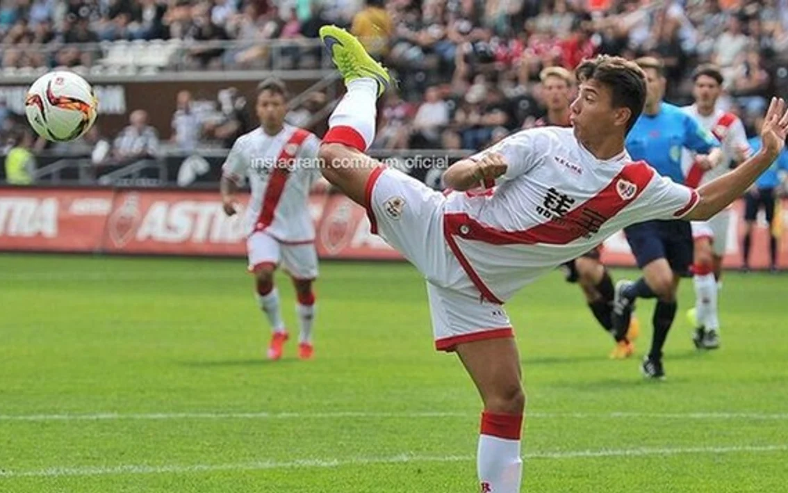 El Rayo hace oficial la cesión de Jonathan Montiel al Fabril ...