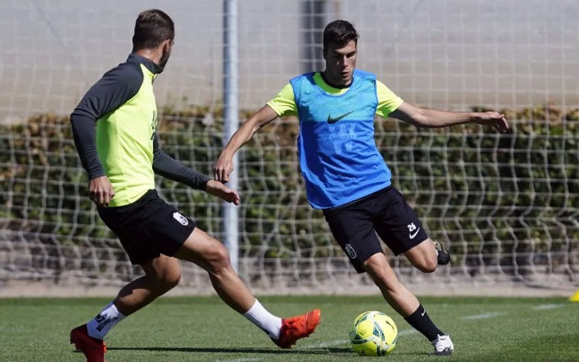 Ramón Azeez se lesiona y causa baja en la última sesión de la semana ...