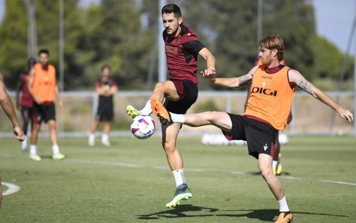 Machís y Meré, bajas en la sesión del jueves. Javi Hernández y San ...