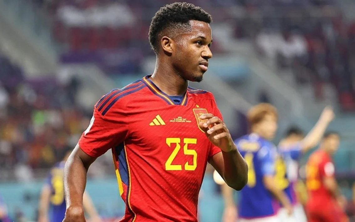 Ansu Fati y Bryan Zaragoza sustituyen a Yeremi Pino en la Selección ...