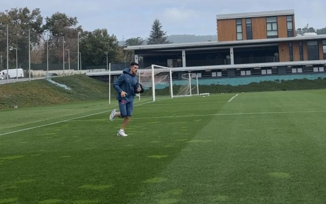 Paredes y Herrera se quedan en el gimnasio y Yuri corre en solitario - FútbolFantasy