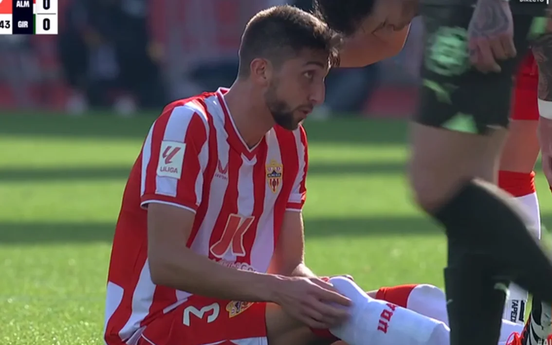 Édgar y Pubill fueron sustituidos por molestias físicas - FútbolFantasy