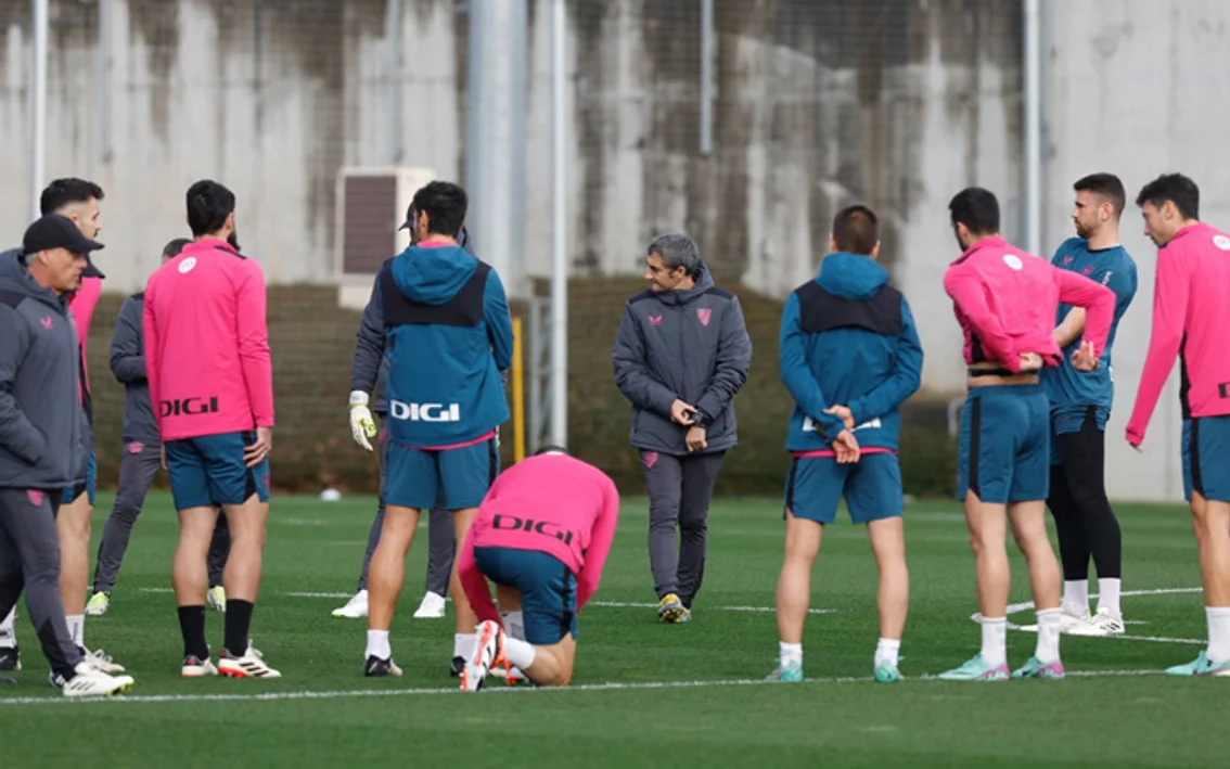 Ander Herrera vuelve al grupo y Yuri repite como uno más - FútbolFantasy