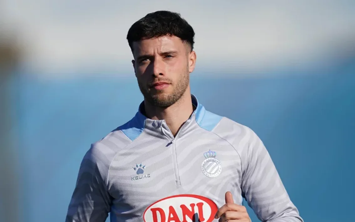 Sport apuesta por la titularidad de Javi Puado en el Ciutat - FútbolFantasy