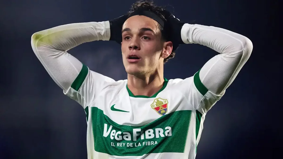 Héctor Fort finaliza su cesión en el Elche y regresa al Barcelona ...